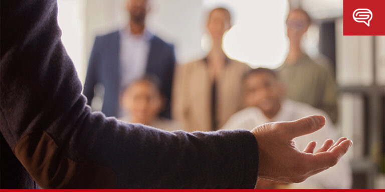 Best Phrases for Presenting an Award: Examples and Tips